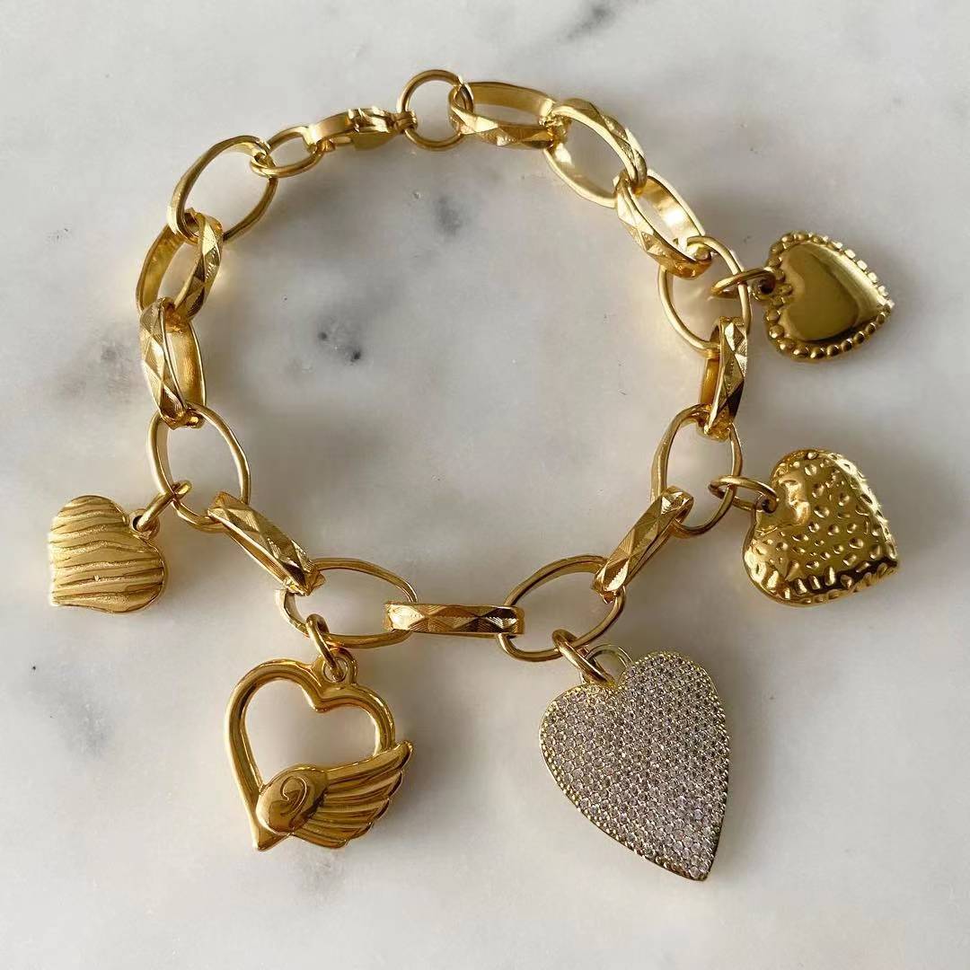 Fiona Heart Charm Bracelet – heart factory accessories